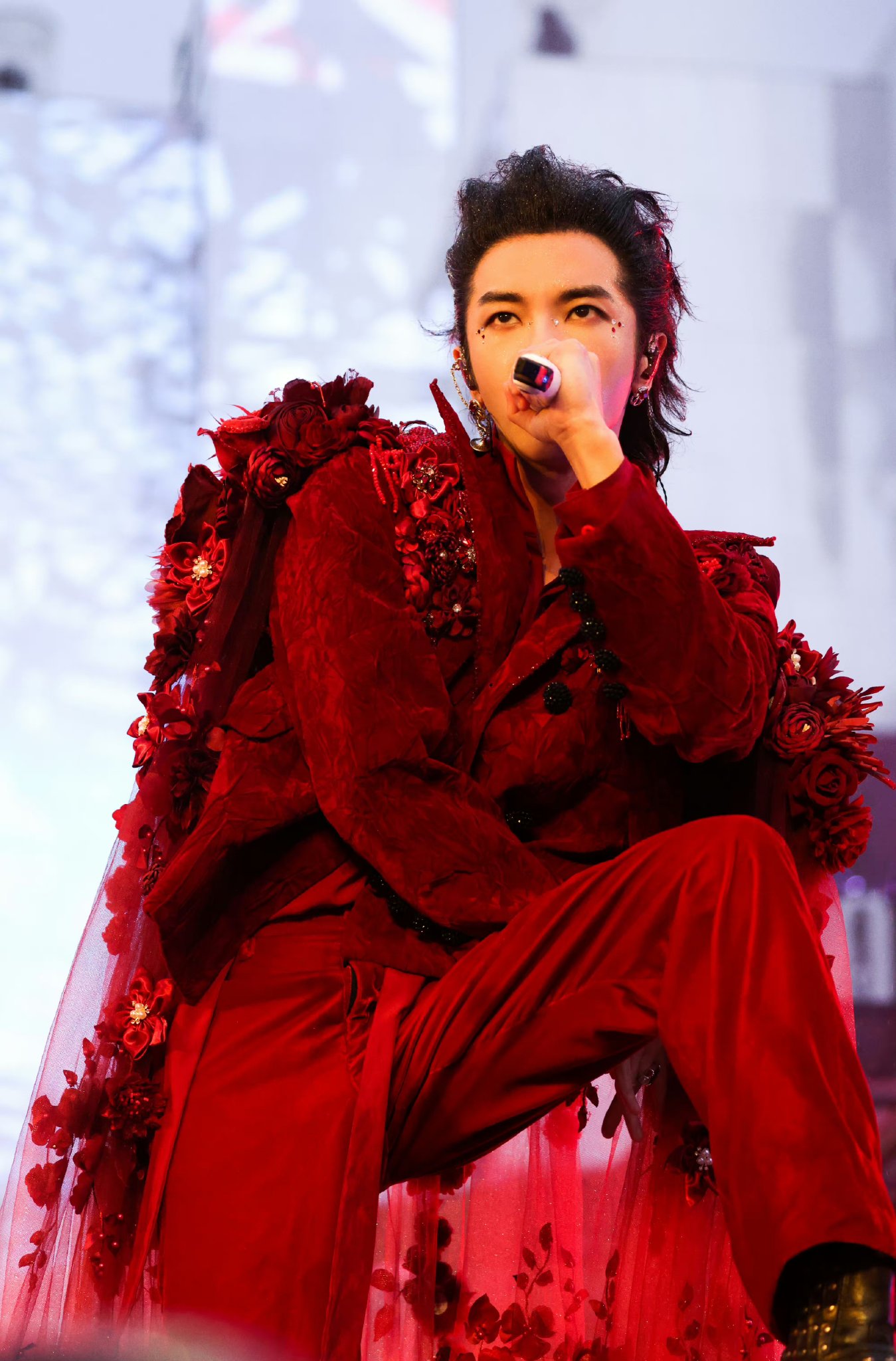 ️💮 ️ on Twitter: "RT @hxxchenyu: Hua Chenyu's poster for 2023 Mars Concert Tour in Changsha Day ...