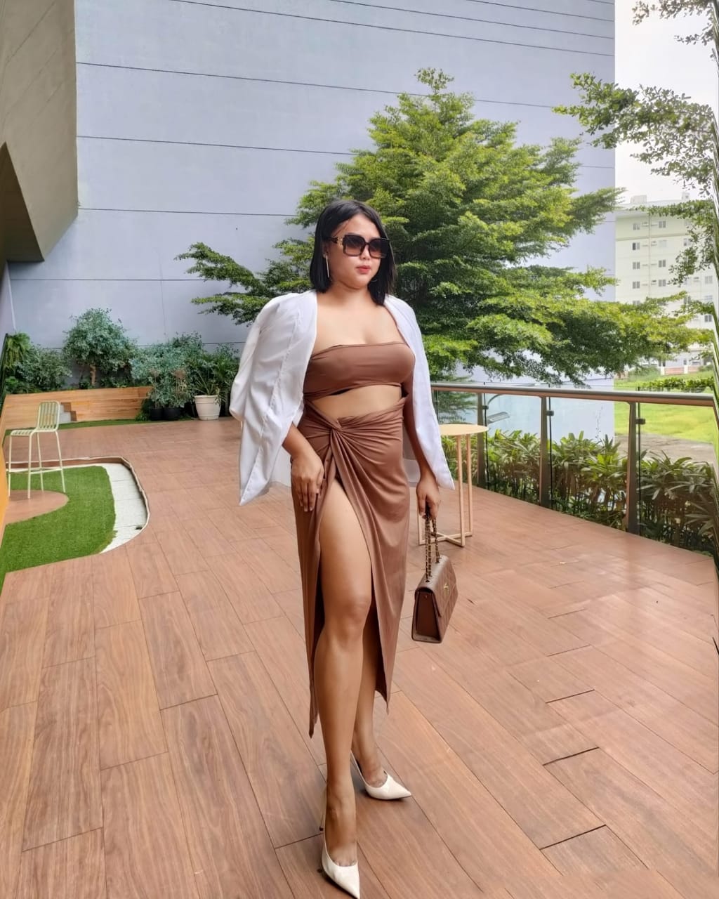 Lisa Janda Muda 💕 on Twitter: "Fokus sama kacamata Lisa ️😁 ️ https://t.co/Nh8jYP1oaJ" / Twitter