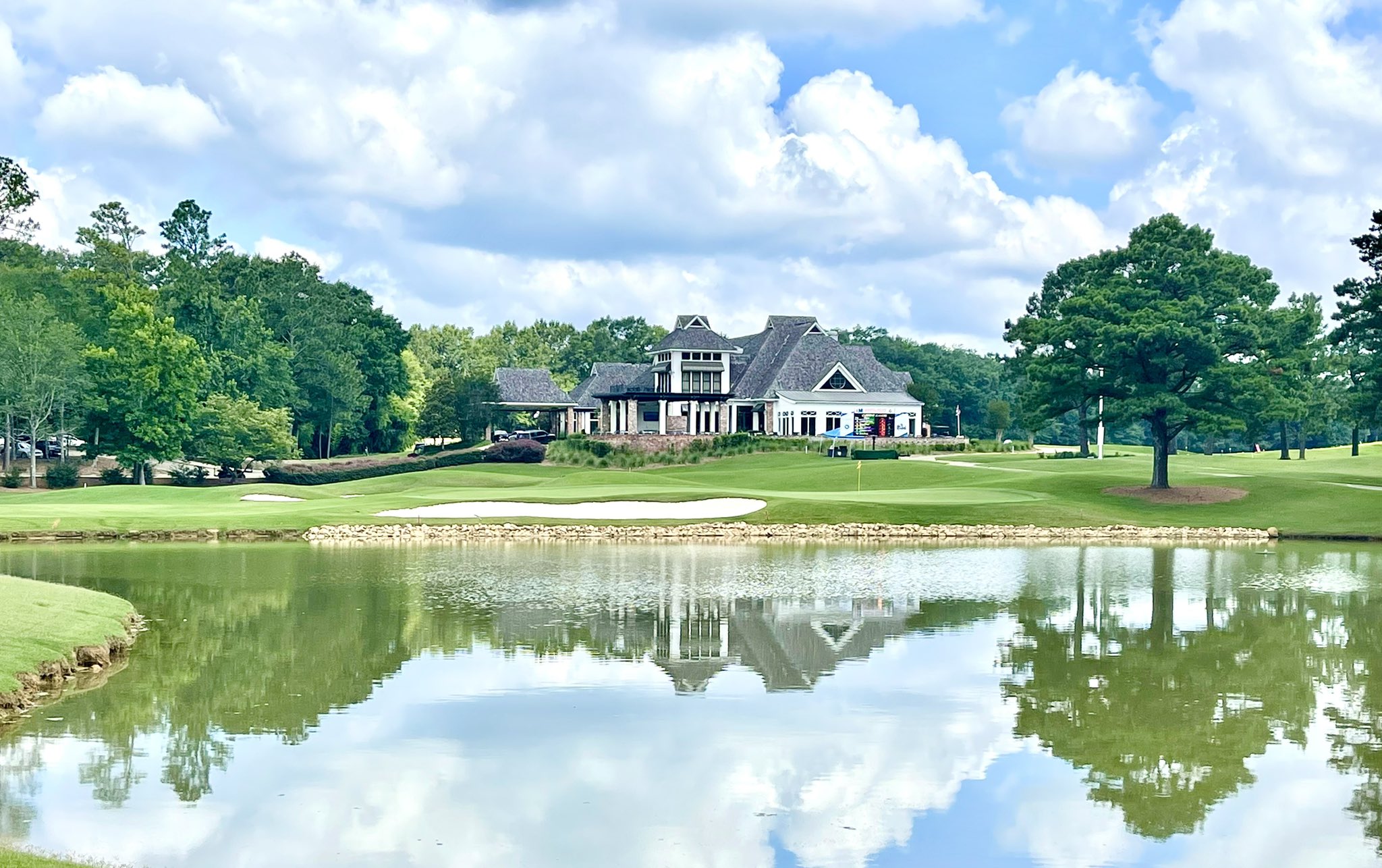 MS Golf Association on Twitter: "Morning wave players are making the turn and the leaderboard is ...