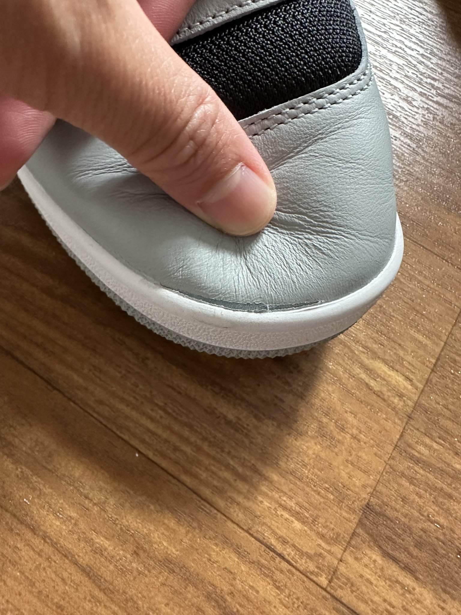 HYPEBEAST on Twitter: "2 wears in and the Nike Mac has already attacked 🫢 has this happen to ...