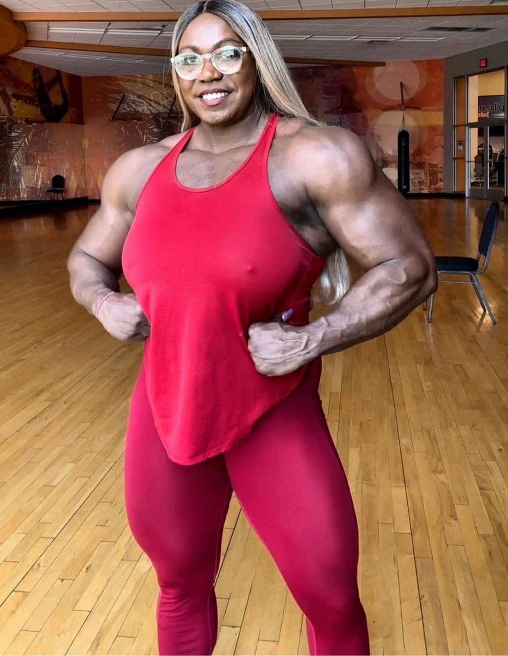 Alesyamuscledoll on Twitter: "Hey Guys! I'm now LIVE on @xHamsterLive. Come play with me! 😈 # ...