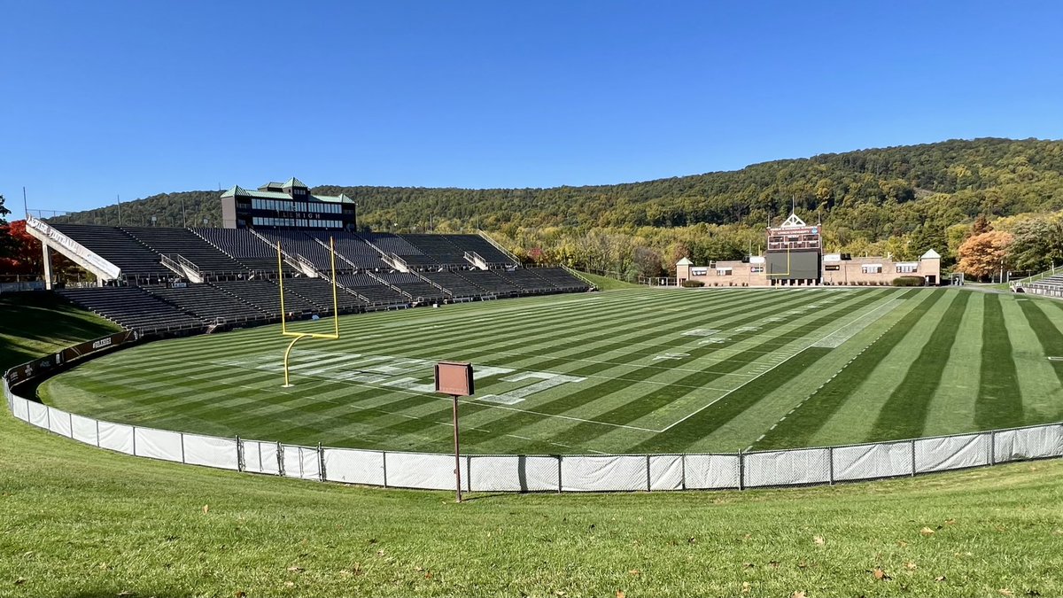 Colby Dant on Twitter: "RT @CFBcampustour: Underrated FCS stadium backdrops: 1) Franklin Field ...
