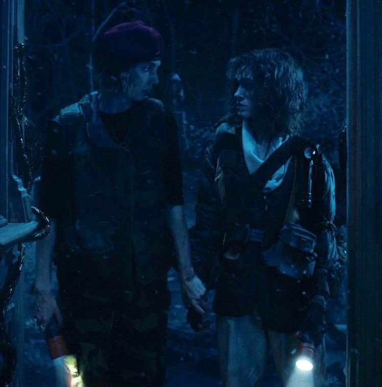 sofia on Twitter: "RT @ikn0wwhaty0uare: you look beautiful but i miss tonight and i feel ...