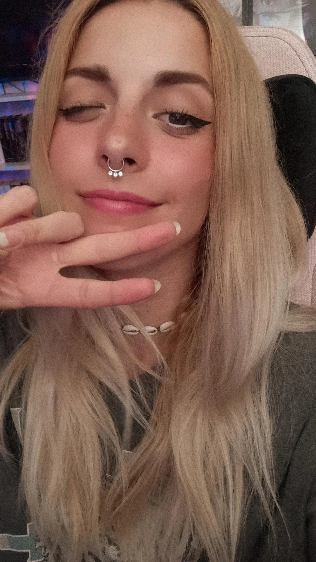 Skeeia on Twitter: "Estoy ON 🔴 Hoy como vamos más cortitos de tiempo nos vemos directamente en # ...