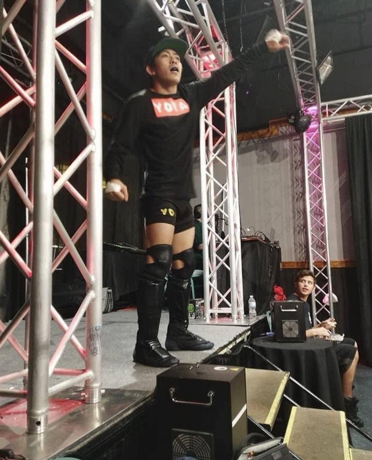 YOYA 🇰🇭 on Twitter: "Who got pics of themselves at their first show https://t.co/4JOvEWgf8C ...