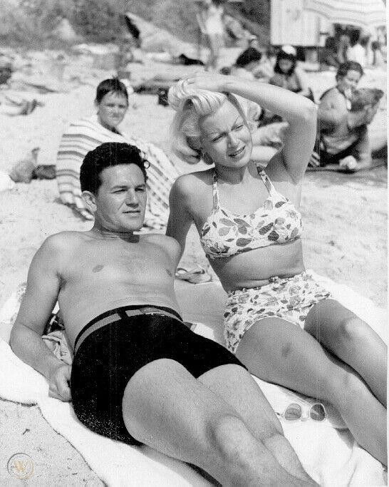 Composure Film on Twitter: "NOIR BEACH: John Garfield and Lana Turner. During work on The ...