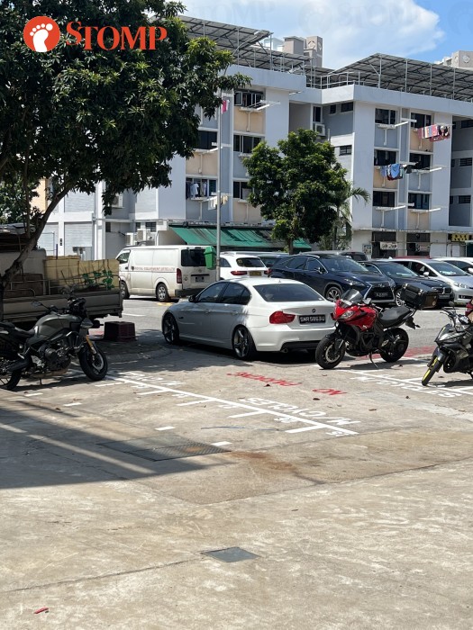 Stomp Singapore on Twitter: "Stomper M: "Selfish BMW driver parked improperly at Block 89 Bedok ...