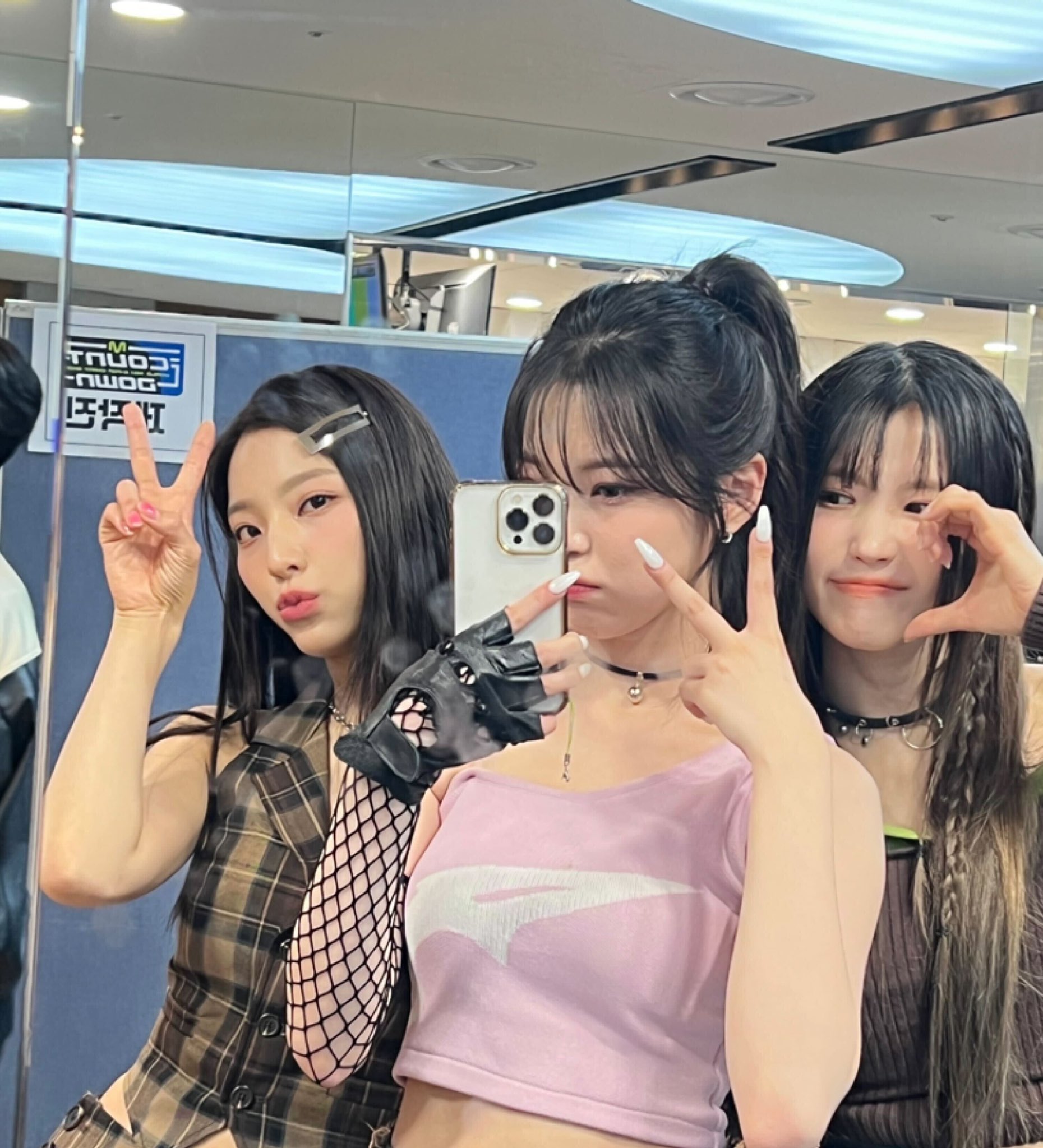 hayoung pics🍀 on Twitter: "230623 realfromis_9 https://t.co/N4UCuGajjo" / Twitter