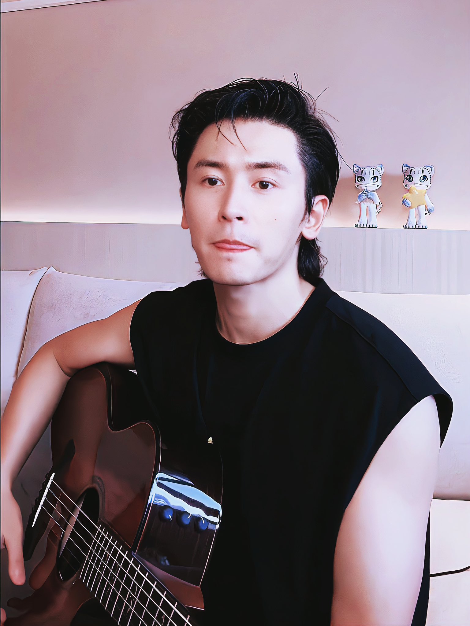 Zhang Zhehan Life Fan🪼 on Twitter: "Did #ZhangZhehan forget he just released a new song # ...