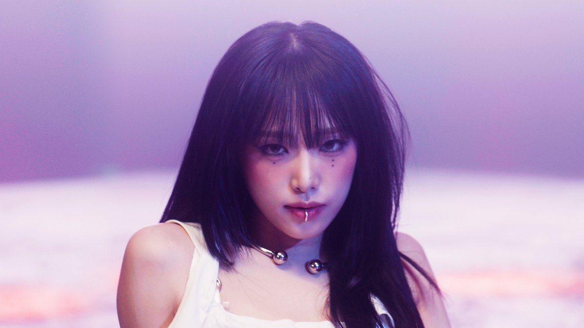 최예나 on Twitter: "YENA(최예나) 2ND SINGLE ALBUM WICKED LOVE MV https://youtu.be/oJ2EmLEUIto #최예나 #예나 ...