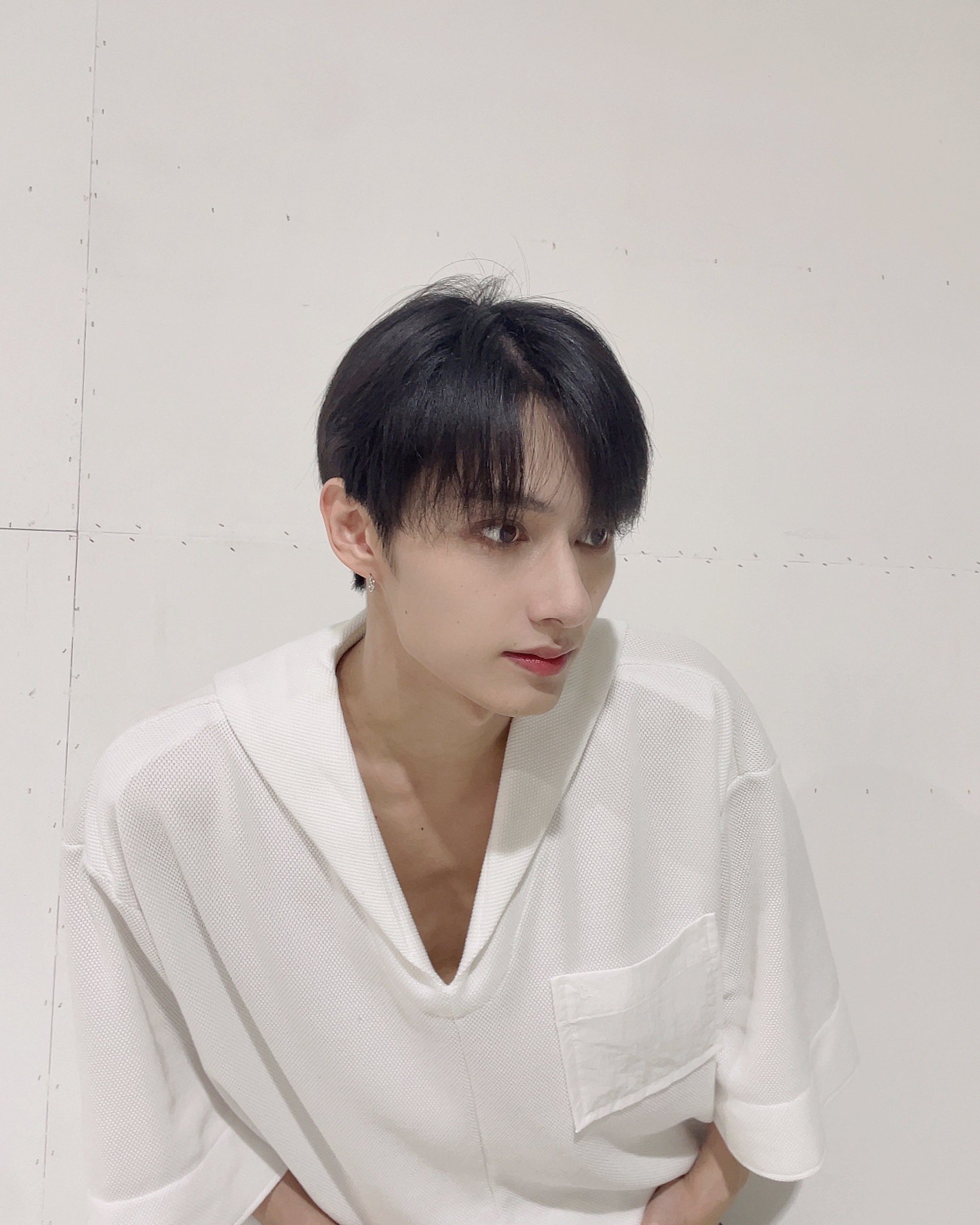 Hoshily🐯 on Twitter: "RT @pledis_17: [17'S JUN] 대기ing💭 https://t.co/j4IFm5kvm5" / Twitter