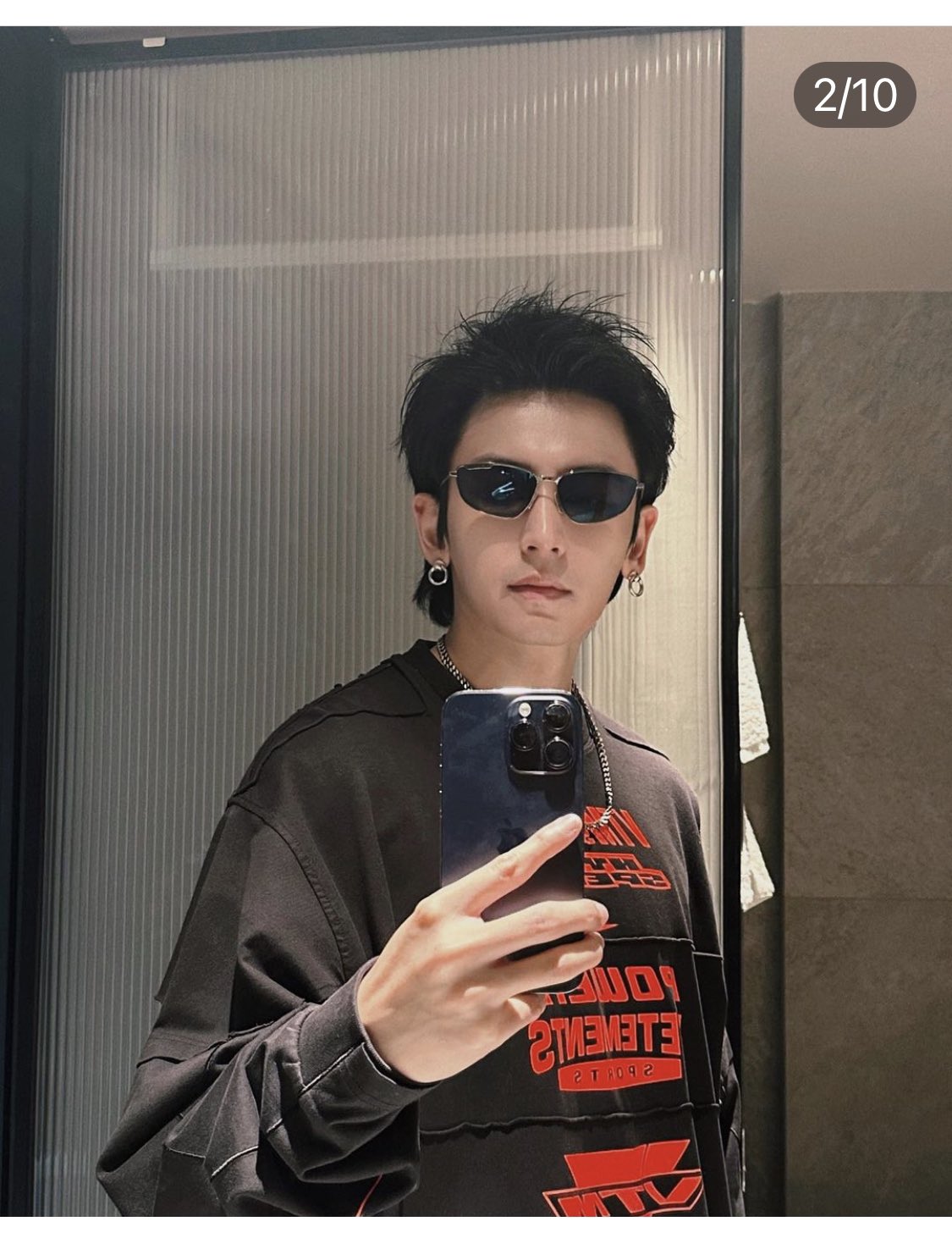 Zhang Zhehan Life Fan🪼 on Twitter: "@zzhelixir Bathroom selfie ? Its been 2 months and 4 days ...