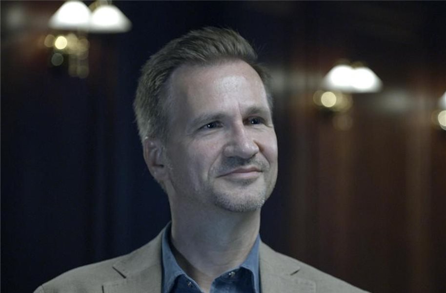 Hay historias extrañas. Hay historias complejas. Y luego están las ...