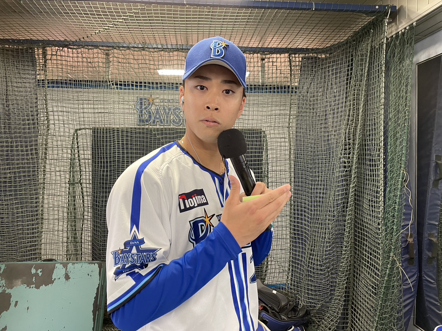 横浜DeNAベイスターズ on Twitter: "飛び入りヒーローインタビュアー準備万端!?🤔 見事なインタビューを披露した #入江大生 選手👏 #エンターテイナー入江大生 #名 ...