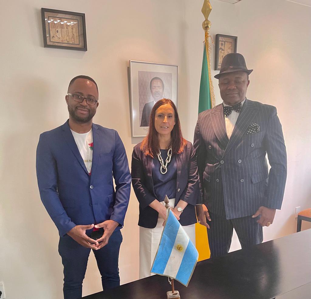 Diplomatie Cameroun /Cameroon Diplomacy on Twitter: "RT @EmbassyCMRinBsb: Sur instructions de S ...