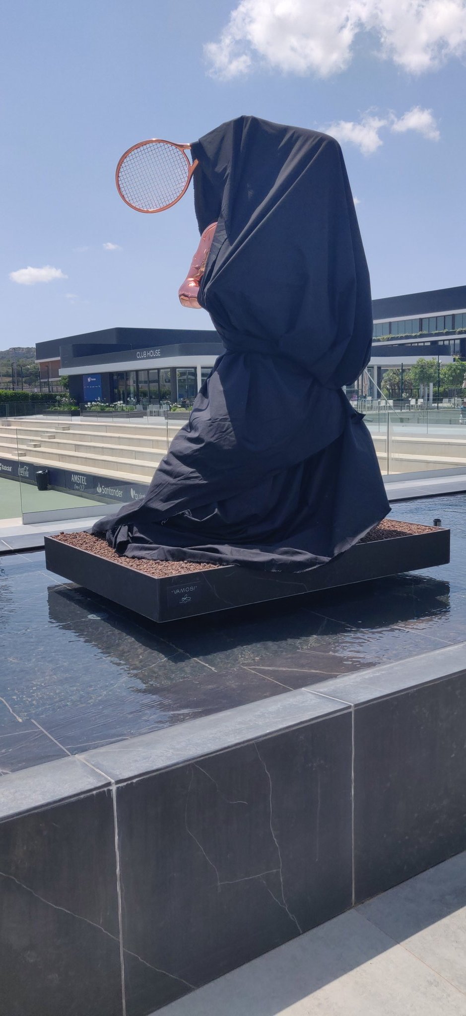 Inés S On Twitter Una Estatua De Rafaelnadal En La Rnadalacademy