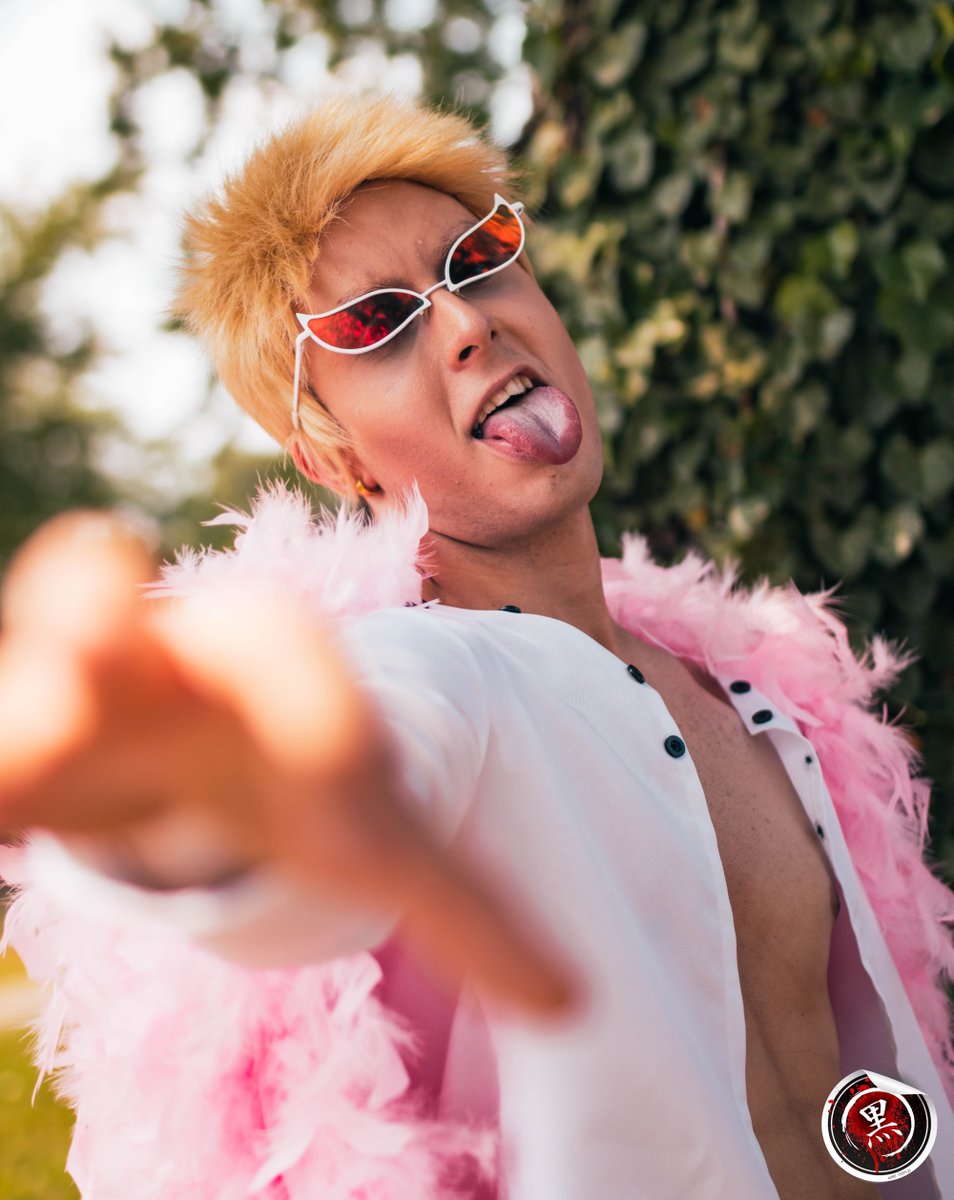 Cosplay heaven on Twitter: "My Doflamingo cosplay [by AkiraCos] #theBestCosplay #manga"