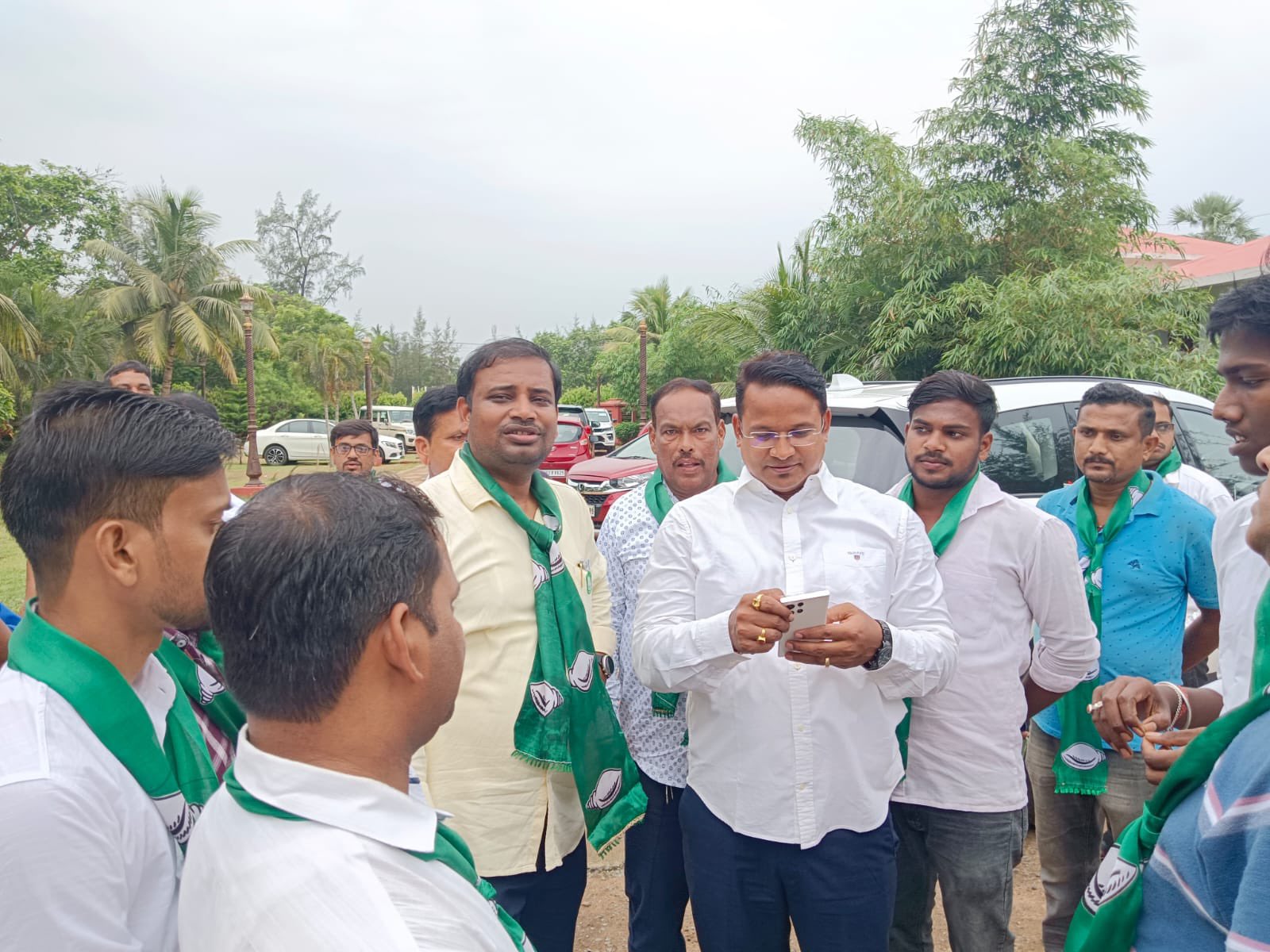 Subrat Chhatoi on Twitter: "ପୁରୀ ଜିଲ୍ଲା କୋଣାର୍କ ଠାରେ ଆଜି ଆମ ଦଳର ସାଙ୍ଗଠନିକ ସମ୍ପାଦକ ମାନନୀୟ ବବି ...