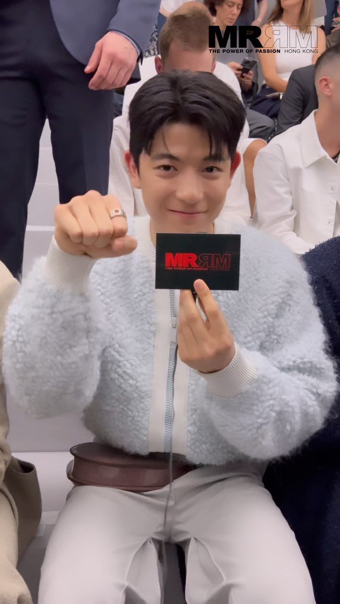 for 로몬이 on Twitter: "⏩ https://instagram.com/reel/Ct1qZlWte4V/?igshid ...