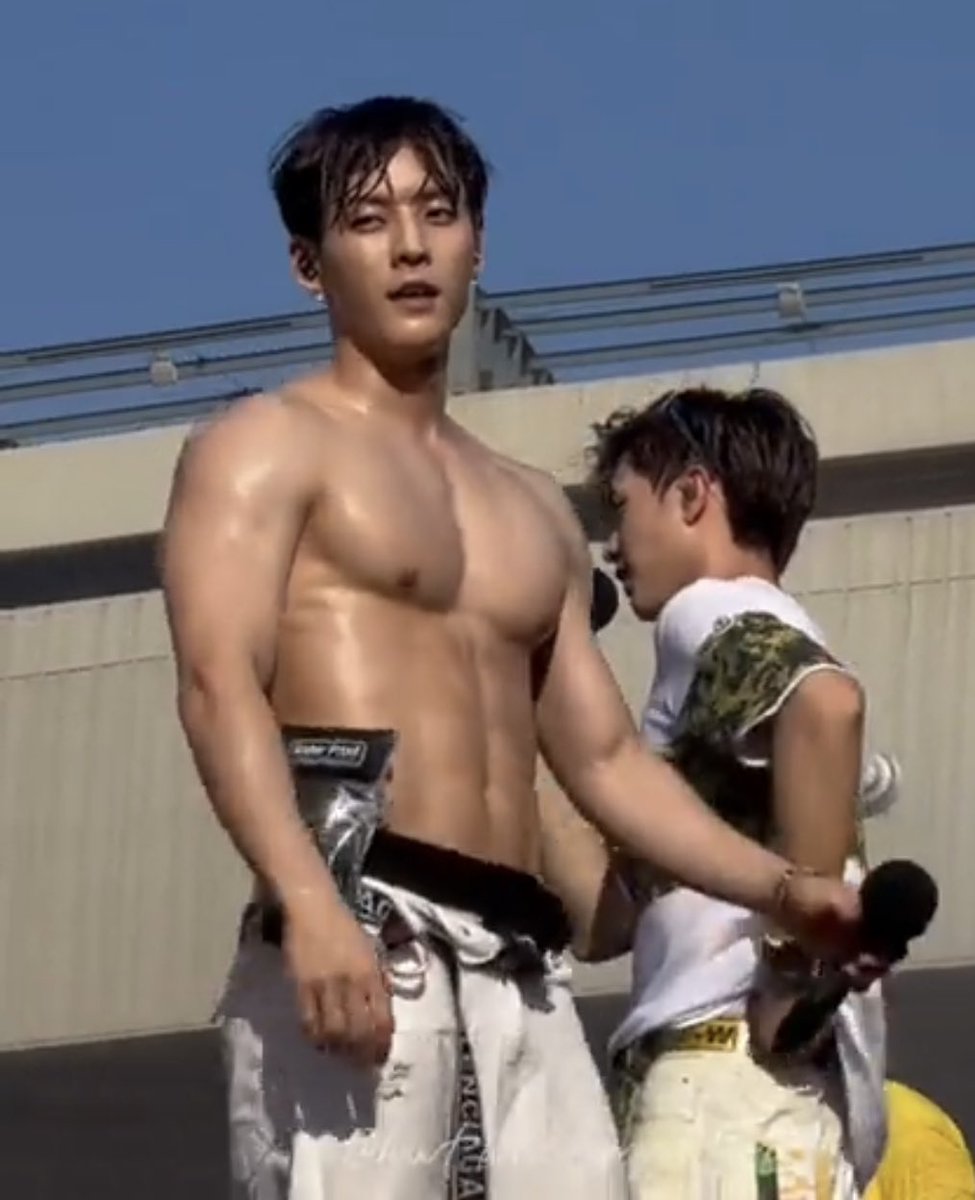 Buzzing Pop on Twitter: "BTOB's Minhyuk goes viral for his performance at the Waterbomb festival."