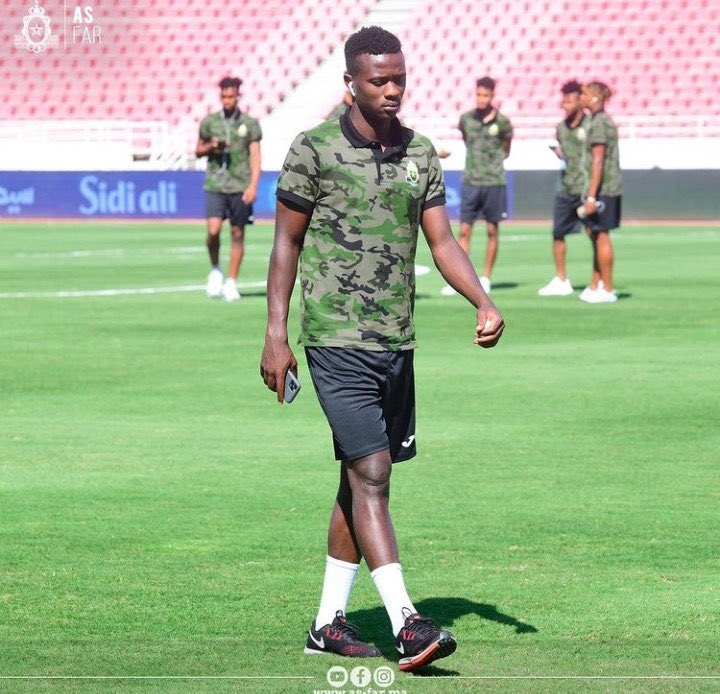 Imanishimwe Mangwende yagarutse ku buryo umugore we yamufashije ...