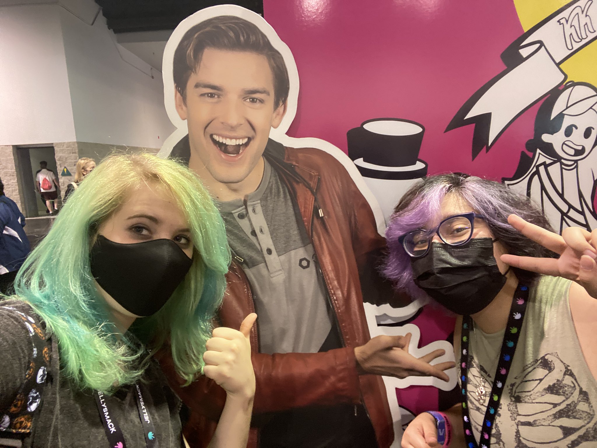 HOLO :3⚡️ on Twitter: "RT @Smokee_Bee: Balls. https://t.co/2RM1qpUKJ6" / Twitter