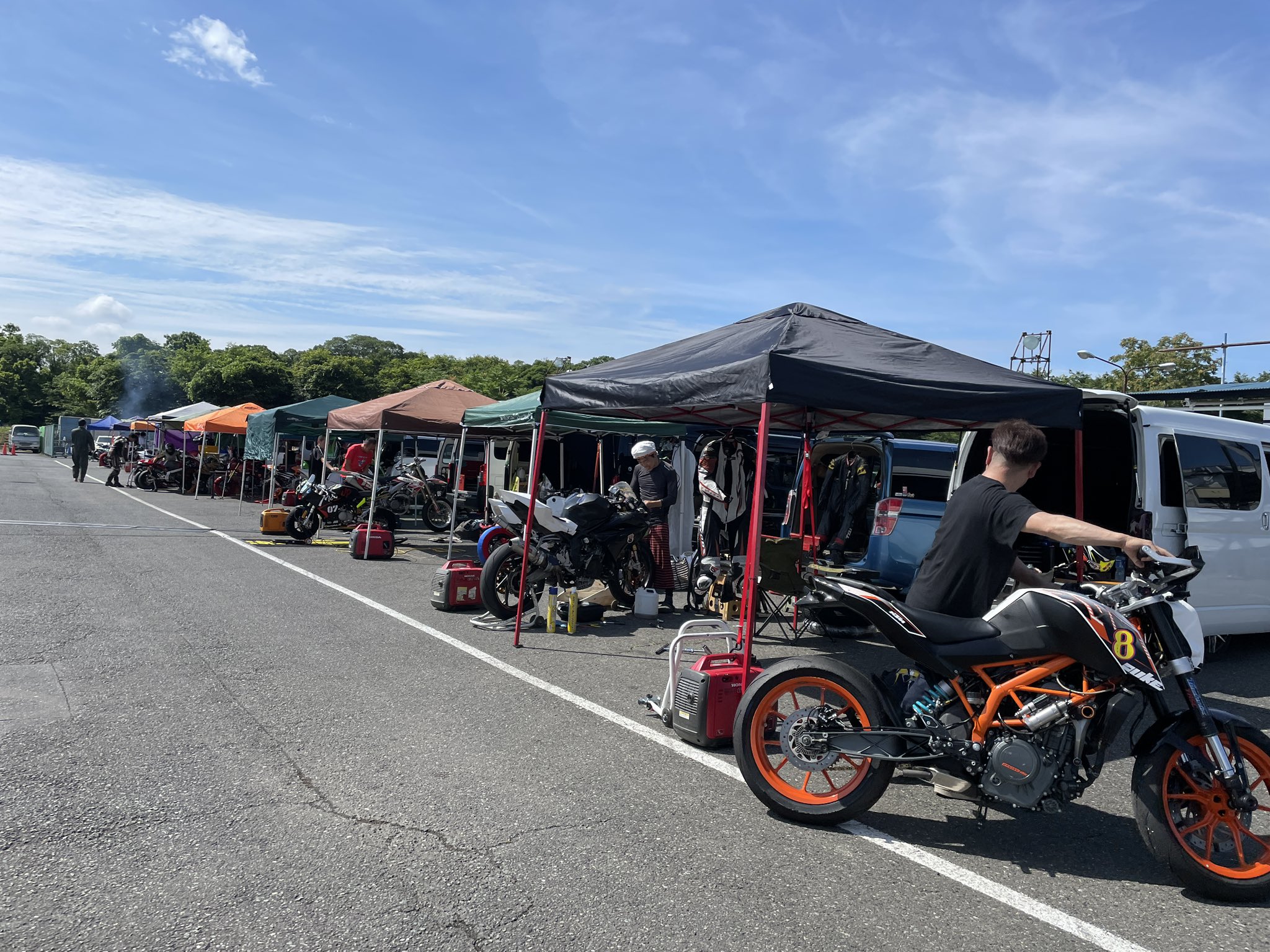 MotoUP桶川スポーツランド on Twitter: "6月24日（土）スポーツ走行日です。晴れて暑くなりそうな日です。朝イチから路面はドライです。 https://t.co ...