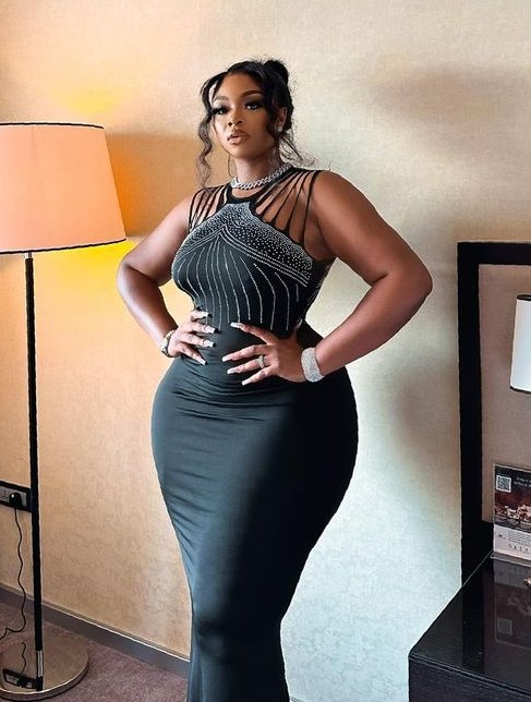 CandyBum on Twitter: "Absolutely Gorgeous 😍🖤😘 https://t.co/jCLjt73i3j" / Twitter