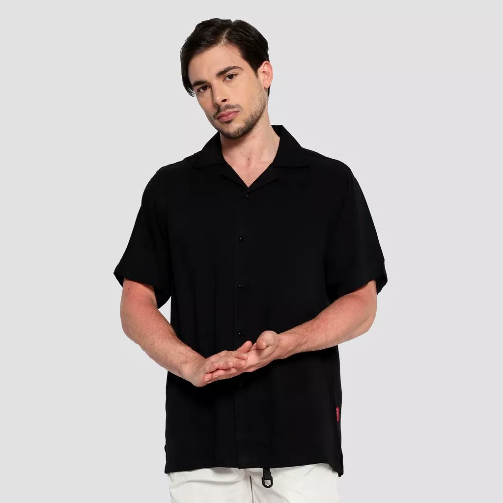 si Oyen on Twitter: " Rekomendasi Kemeja hitam Rayon pria Casual Best seller Erigo 🖇️ https ...