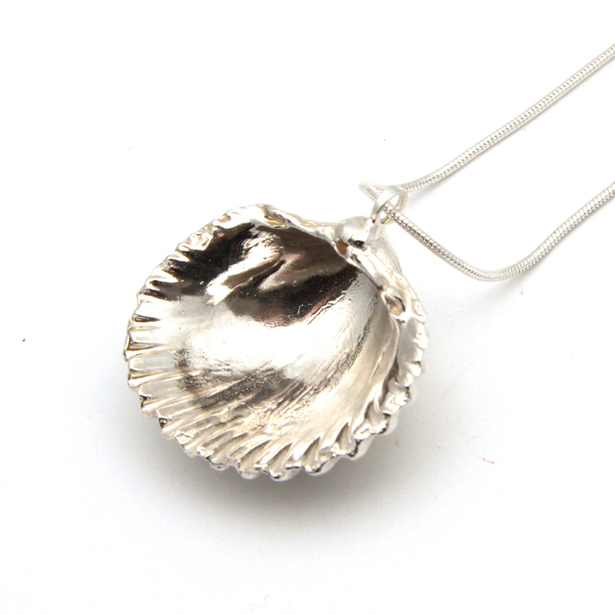Kay Lacey Watercolours on Twitter: "RT @TheStrandline: Sterling Silver Sea Shell Pendant ...