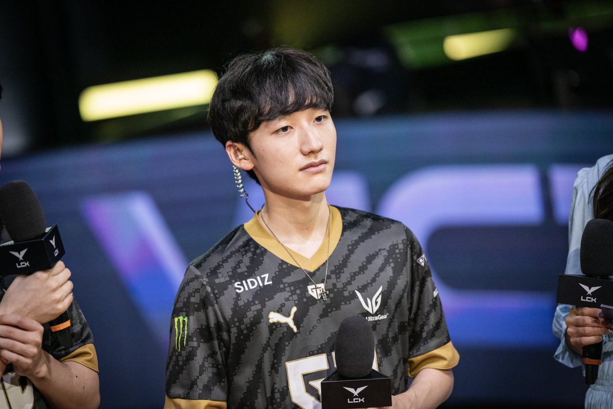 여명 on Twitter: "동글동글 땅콩 https://flic.kr/p/2oKdruS"