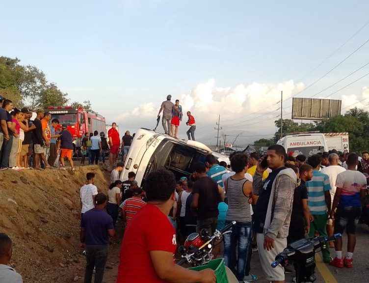 El Nuevo Diario On Twitter Accidente 🚌 Transporte Espinal Lamenta El