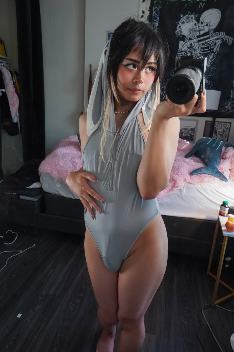 Kiyana 🏳️‍⚧️ on Twitter: "Wanna breed like bunnies? 🐰"