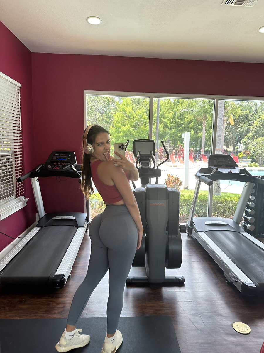 ari on Twitter: "RT @teddybearosito: menace ️‍🔥"