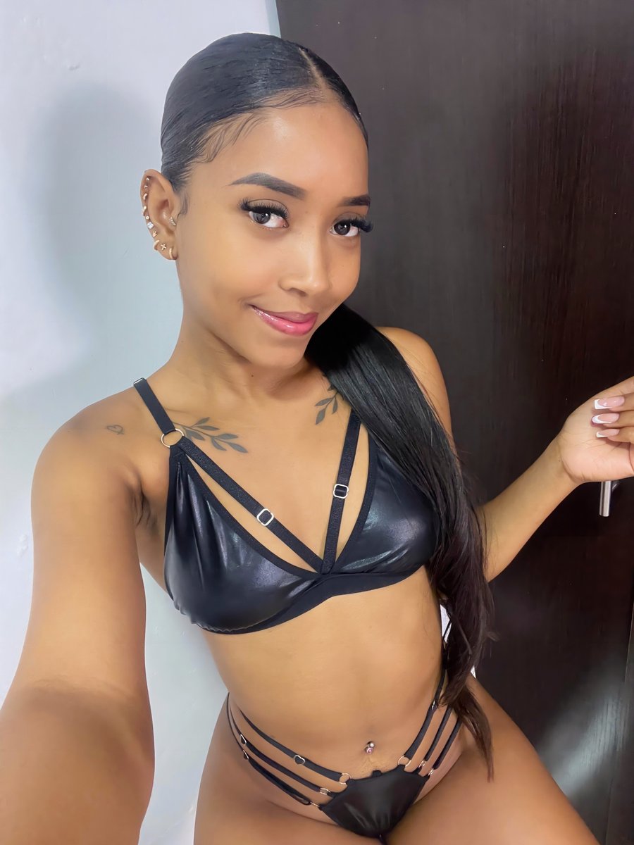 Julmodels on Twitter: "RT @Linda_Baker_: I want to be yours tonight 😈 https://onlyfans.com/linda ...