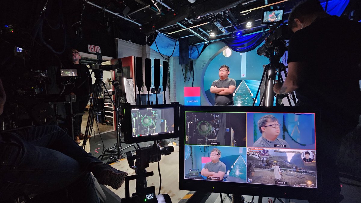 Zac = KOllOꓘ on Twitter: "My view today at @Hyper_RPG studio!"