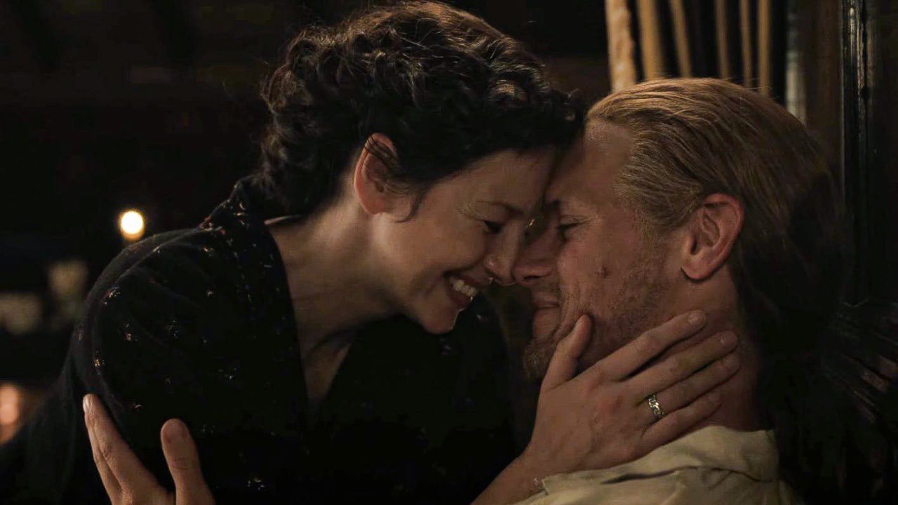 Annmarie🌺 on Twitter: "still not over this unscripted moment. Sam ad ...