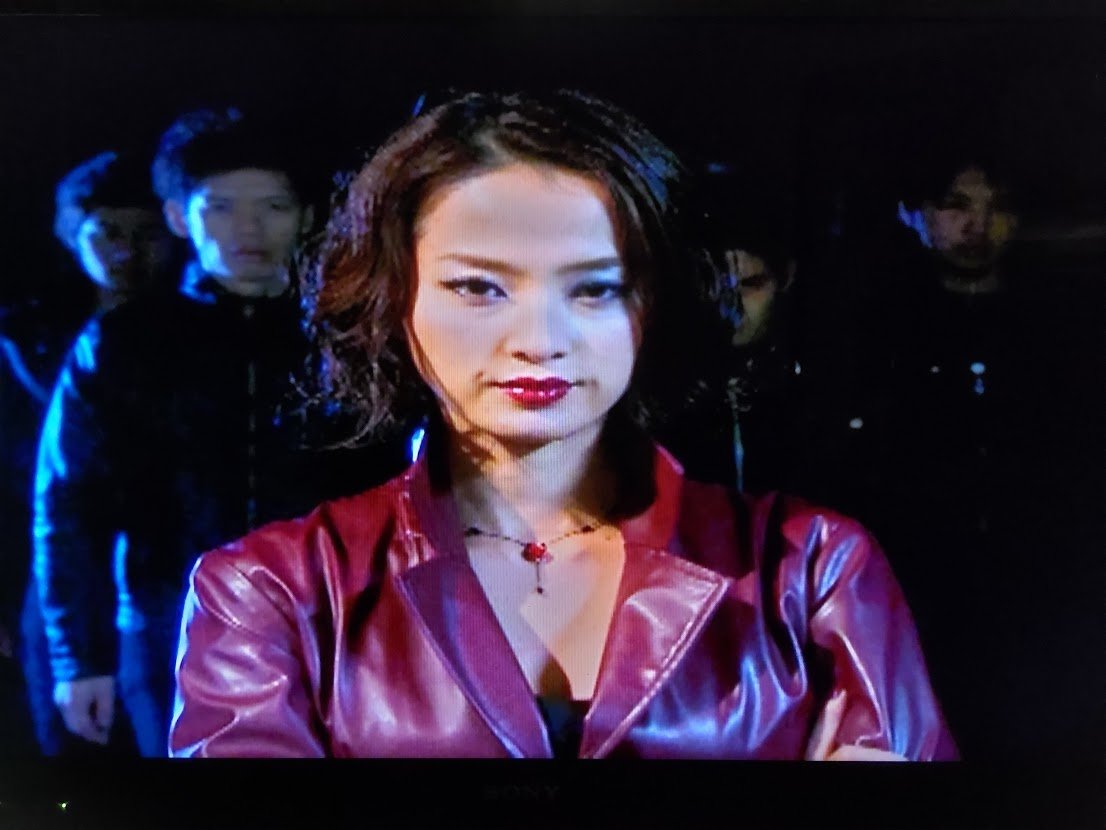 エテキチ On Twitter 簡単紹介です。先日、ネットレンタルした20枚の内の4~7枚目 Rhプラス 7話 より、女吸血鬼役 中丸シオンさんです。