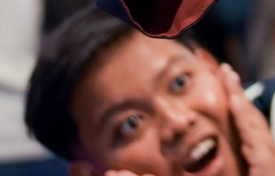 DEFY CK on Twitter: "@M1nix_ @papinevz @EditorEmman is M1nix when he sees a nice camera https ...