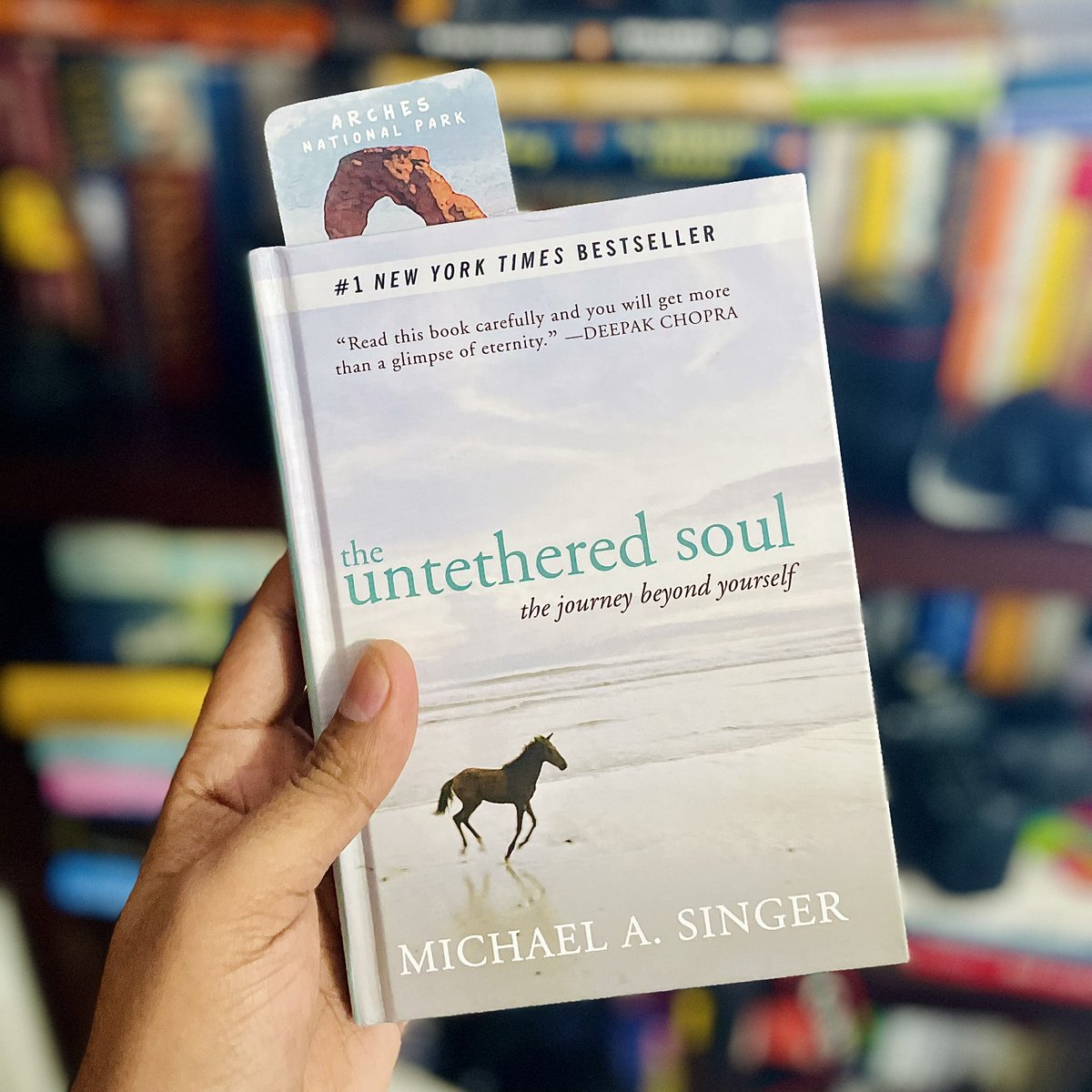 7 books to read if you are Feeling Lost in Life 🧵 1) The Alchemist by ...