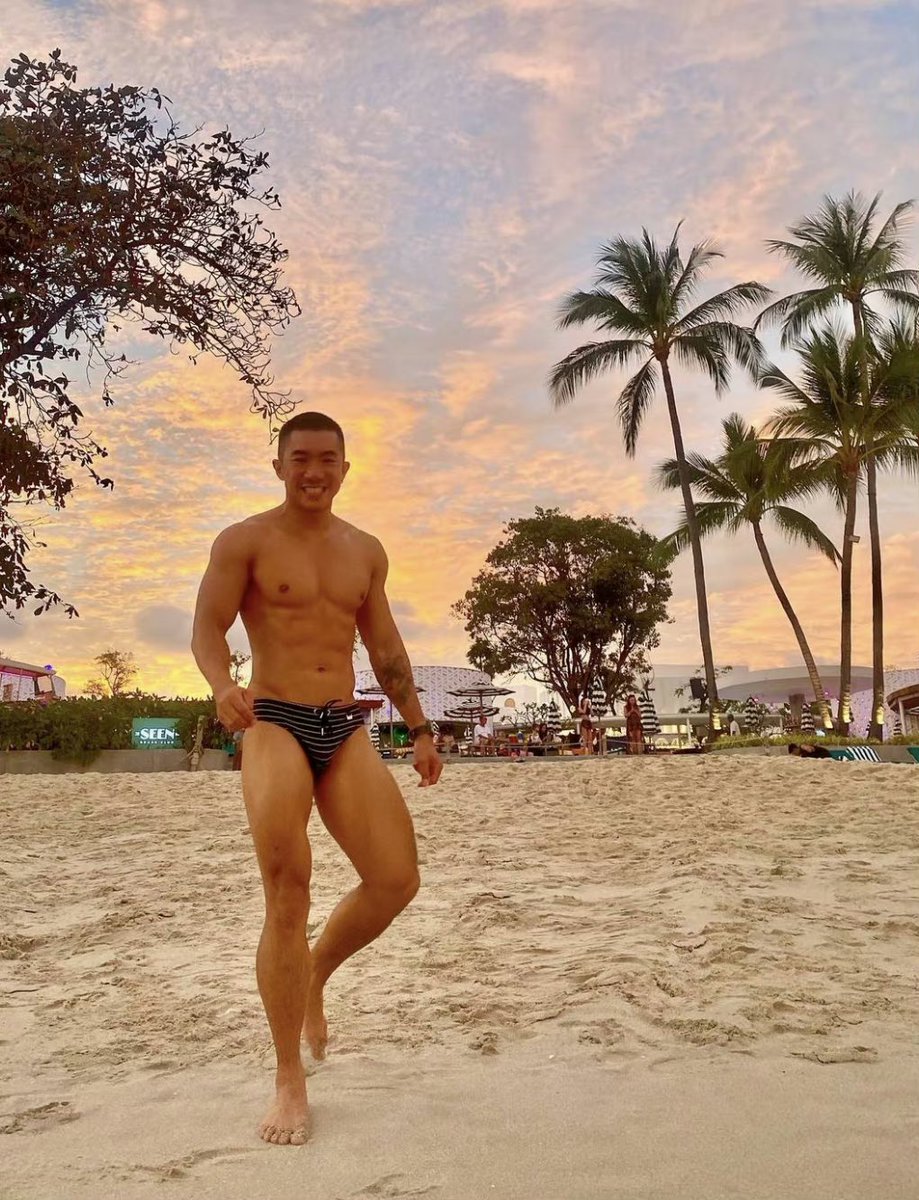 FOREST ALBUM 🏳️‍🌈🇺🇦 on Twitter: "- 运动体操小哥 Ian Carr ｜他的旅行记录～ IG：ottermonkeycat 🏝️帅哥都有男友了……"
