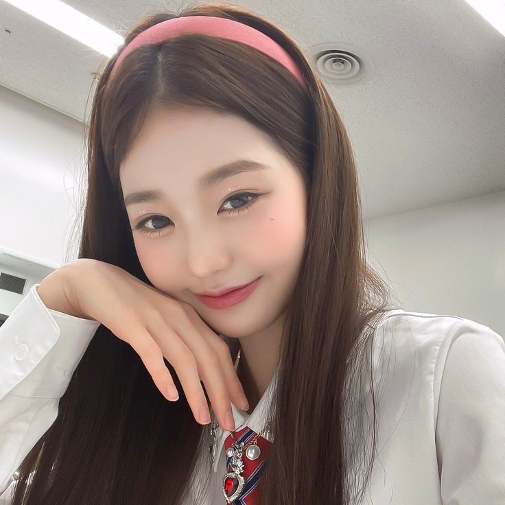 HiddenMyday // ItzjustJiji on Twitter: "RT @saiiikie: looking for moots #day01 *⁠.⁠ hi this is ...