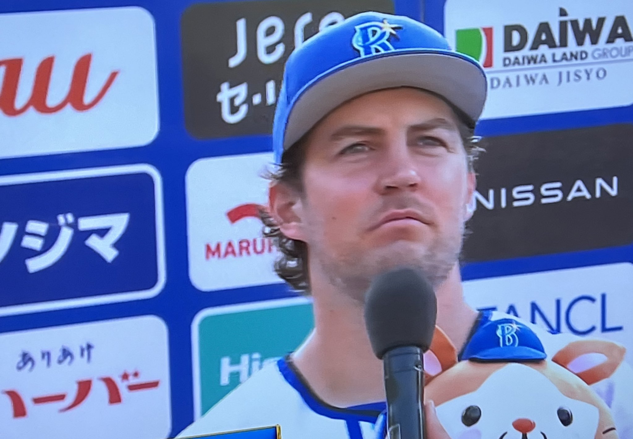 ハマの音 on Twitter: "お立ち台は T.バウアー⚔ 伊藤光 佐野恵太🕺 突撃ヤスアキマイク🎤で康晃くんも🙌 サノス野球教室頑張って😂 ハッシュタグ横浜優勝🤣 ヤスアキマイク面白かっ ...