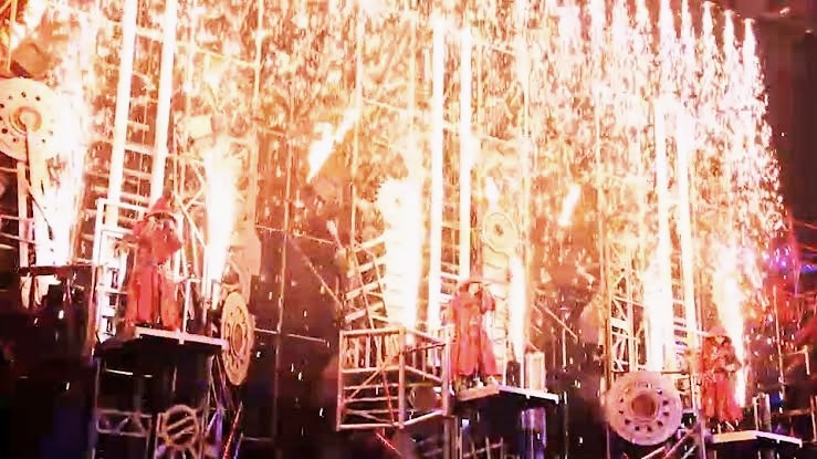 🪵rikamaru🪵 on Twitter: "KAT-TUNのLIVE大体KAT-TUN観えない 何なら登場から観えない時もある。 KAT-TUNのLIVEに来てるから多分あれが KAT ...