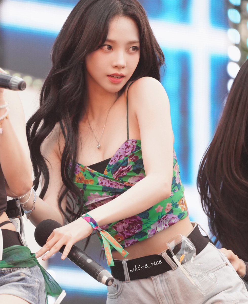 White_rice on Twitter: "230625 water bomb #Karina #카리나 #aespa #에스파"