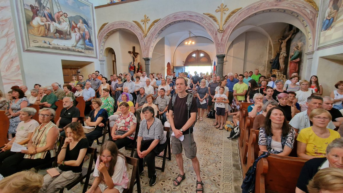 Družina on Twitter: "Na Vrhniki se dogaja. V tamkajšnjem športnem parku poteka Festival družin ...