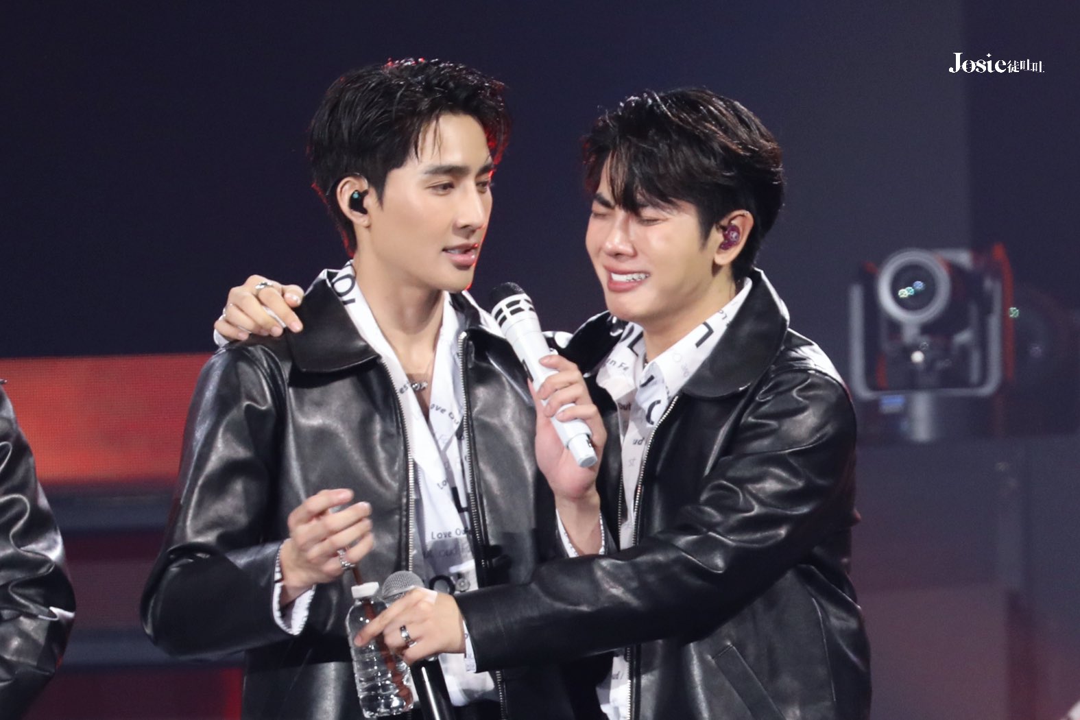 EarthMix Thailand on Twitter: "วันนี้พบกับความสนุกกันต่อใน LOVE OUT LOUD FAN FEST 2023 ...