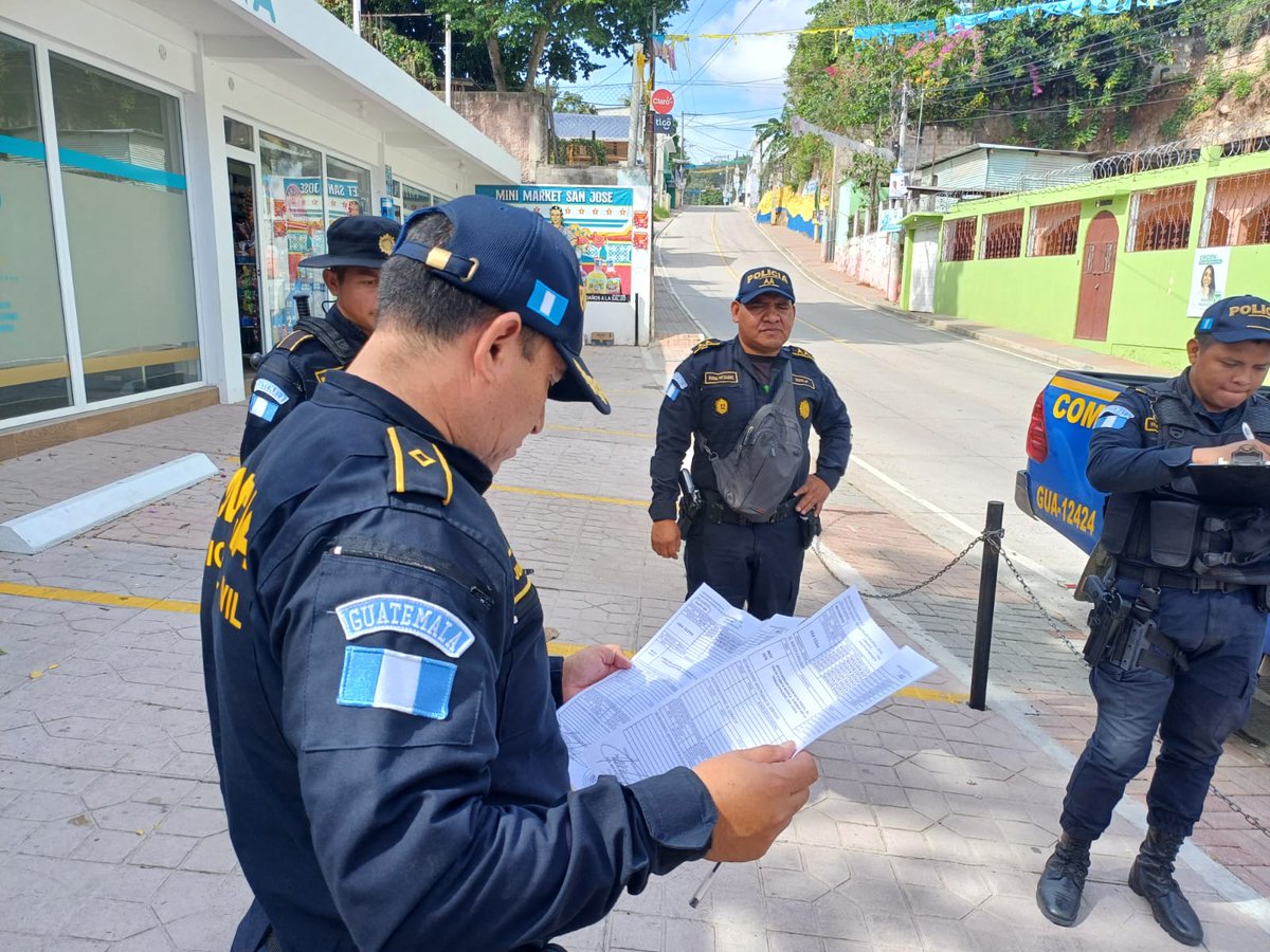 Pnc De Guatemala On Twitter Agentes De Pnc De La Comisaría 12 Se