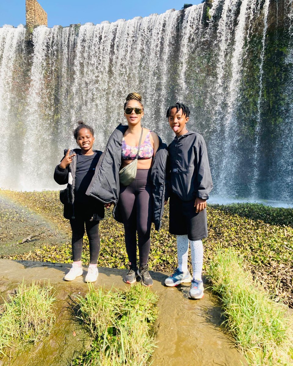 MDN NEWS on Twitter: "out. Kelly Khumalo and Mthokozisi Yende have been fiercely private about ...