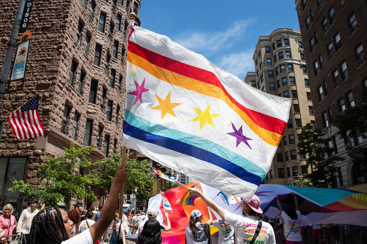 Pride flag chicago - smallkera